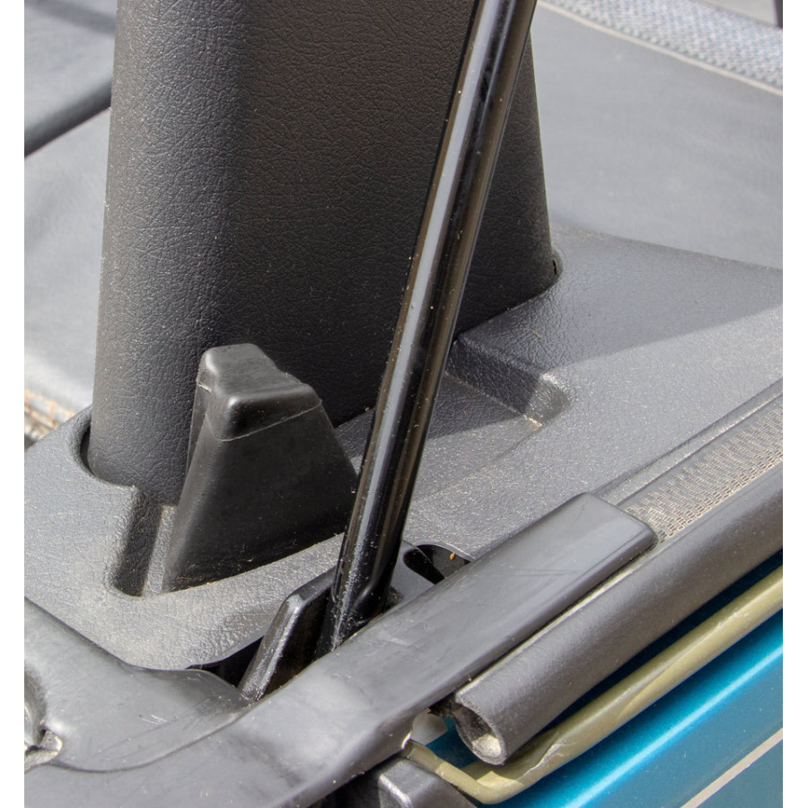 Right stop for soft-top rear hoop, Vitara